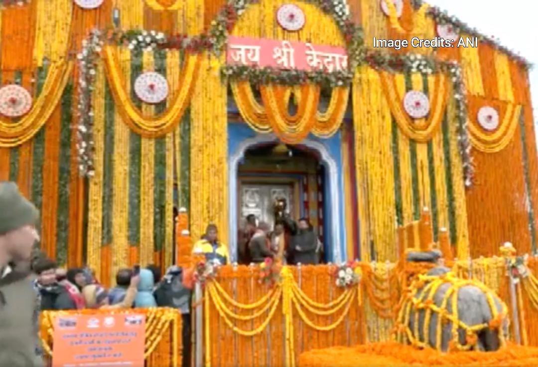 Kedarnath temple opens today decorated with 20 quintals flowers